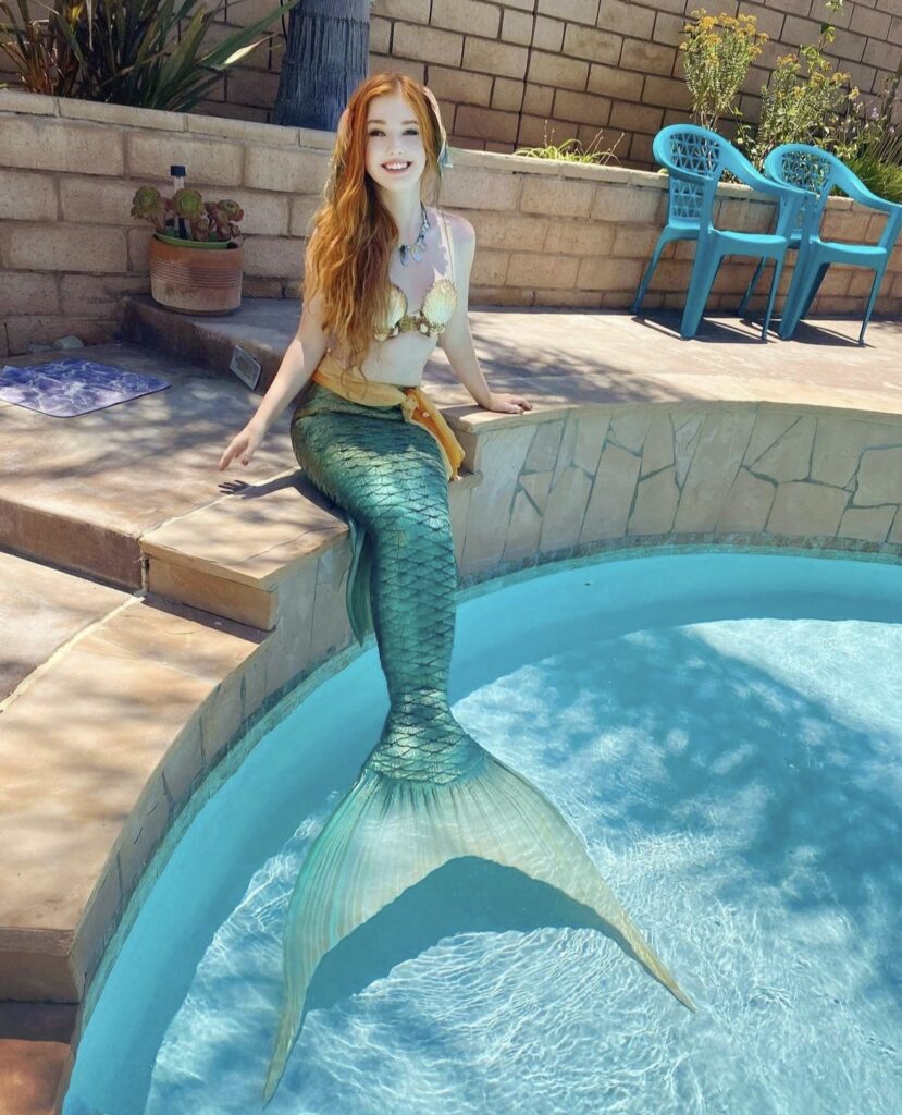 Services - The Orange County Mermaid | Hollywood Premier Mermaid Performer
